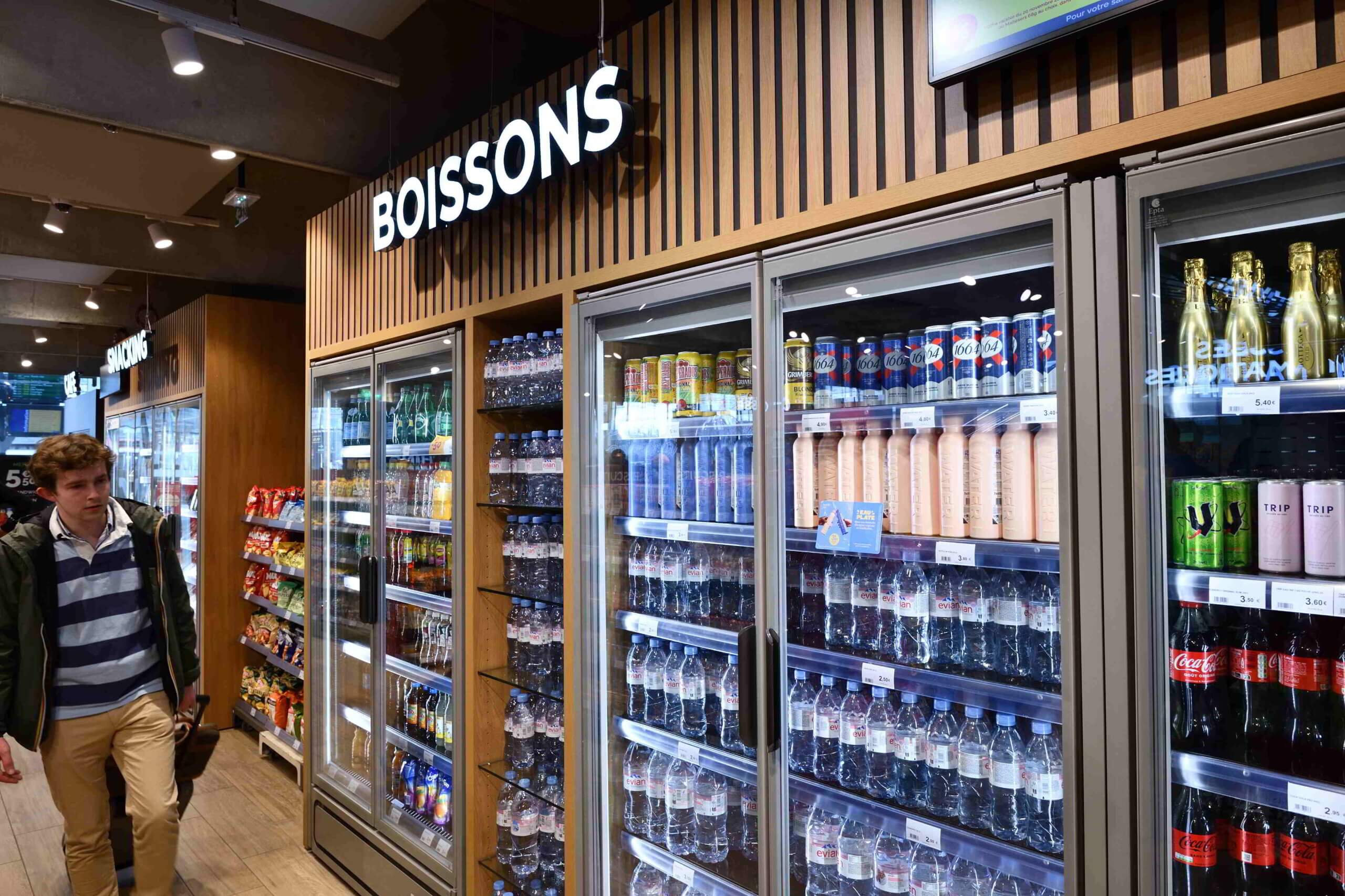 bottle up: still water in a reusable, plant-based bottle